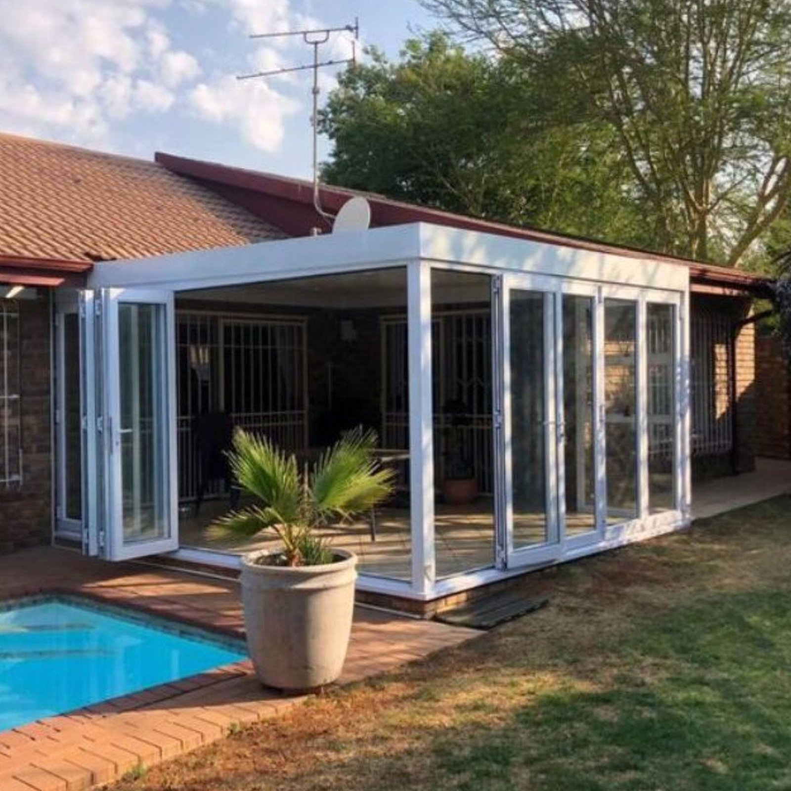 Patio Room Works Dubai - Enclosed Patio Rooms - Elegant Rooms